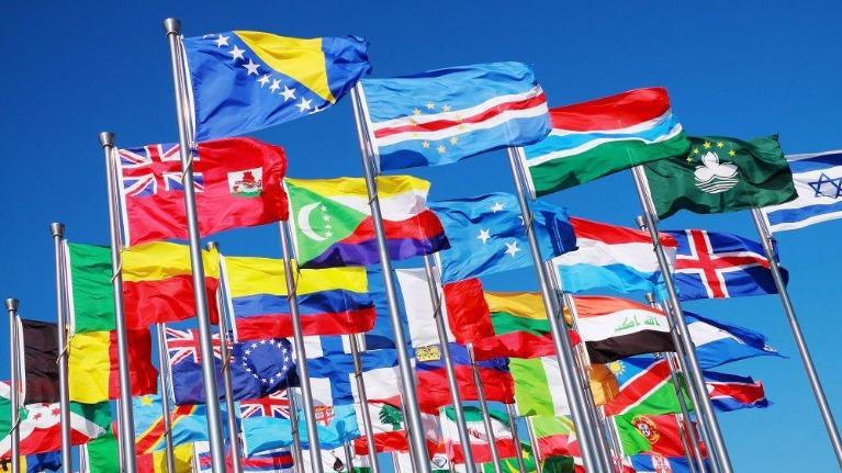 Nhìn cờ đoán tên quốc gia! 👤Ngân Lê