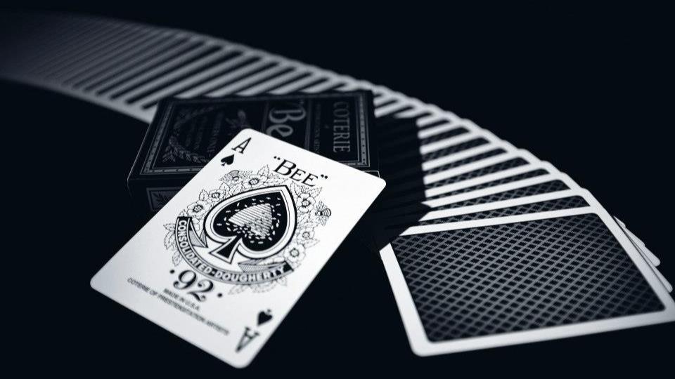 Which deck in playing card represent your personality? 👤LikeQuiz